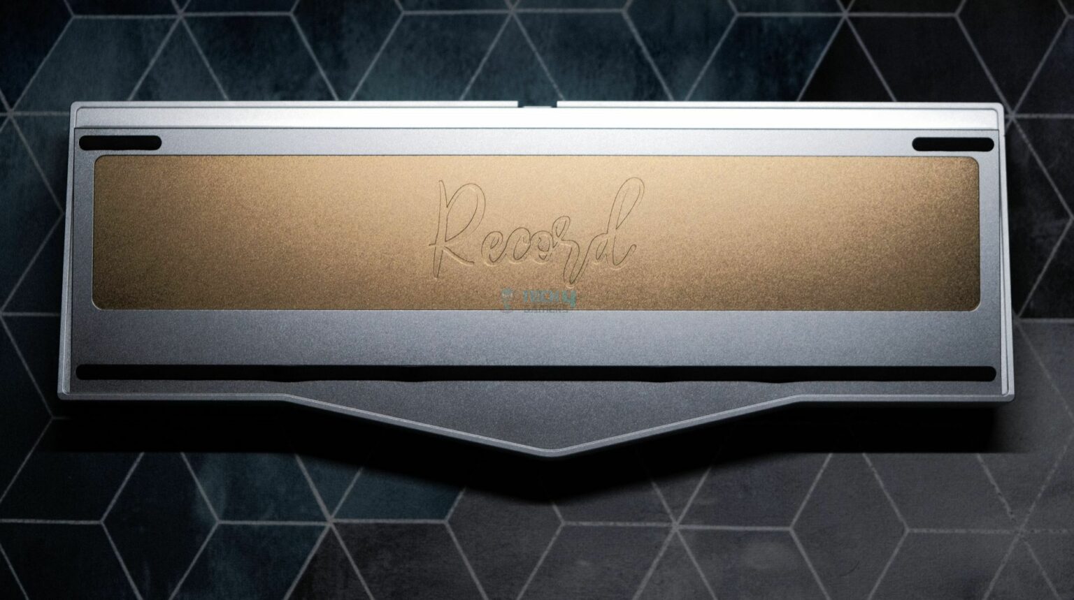 Record Alice V2 Custom Keyboard Review: A Clack-Tastic Ergo - Tech4Gamers