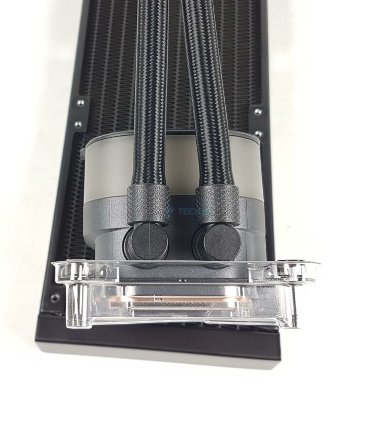 Corsair iCUE Link Titan 360 RX RGB Review: Beauty & The Beast - Tech4Gamers