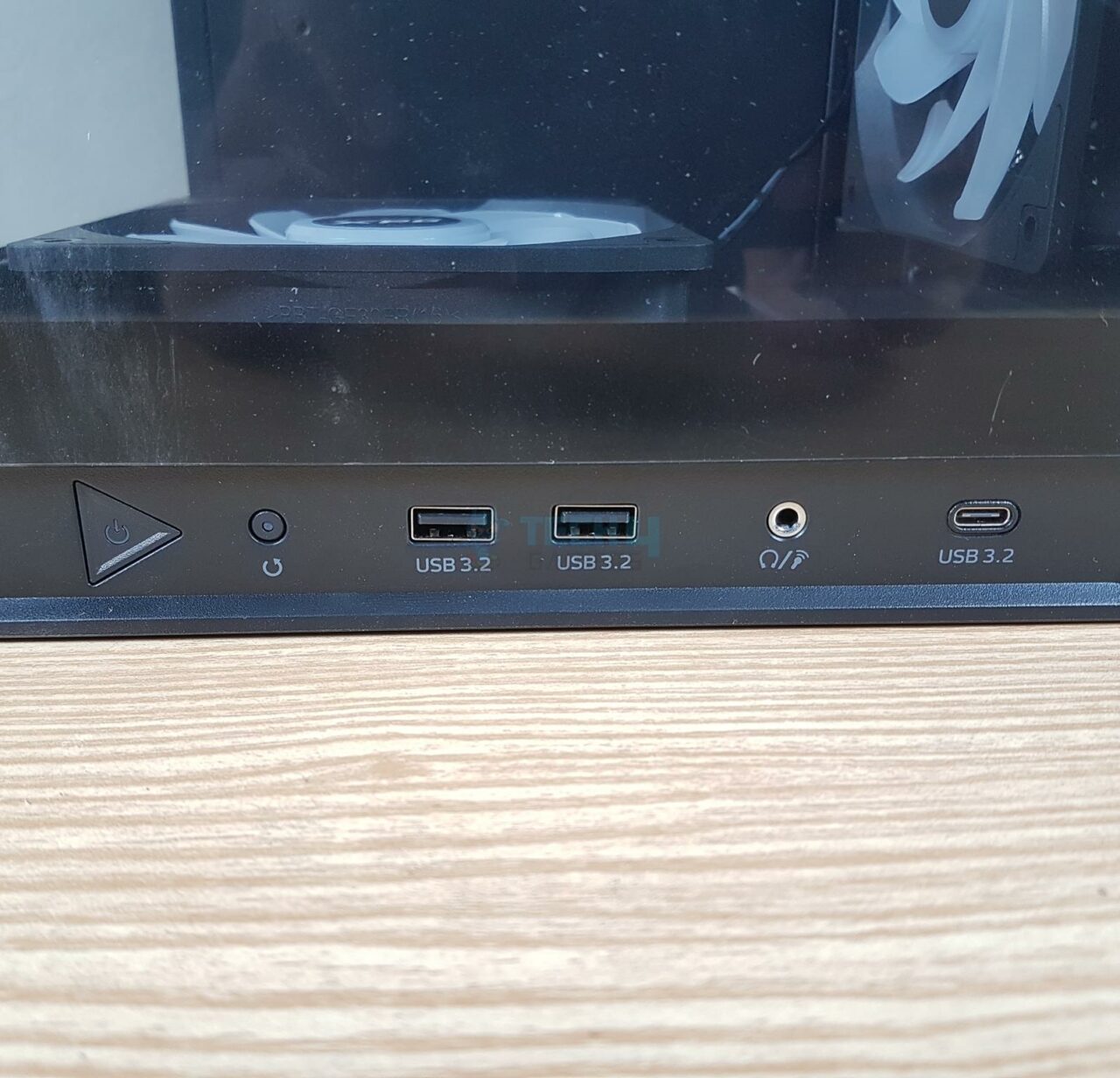 XPG Invader X BTF Review: Cooling Done Right - Tech4Gamers