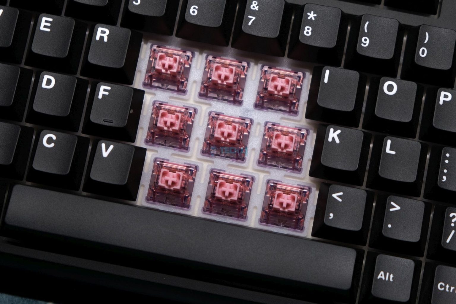 Epomaker RT80 Review: The Gimmicks Never End - Tech4Gamers