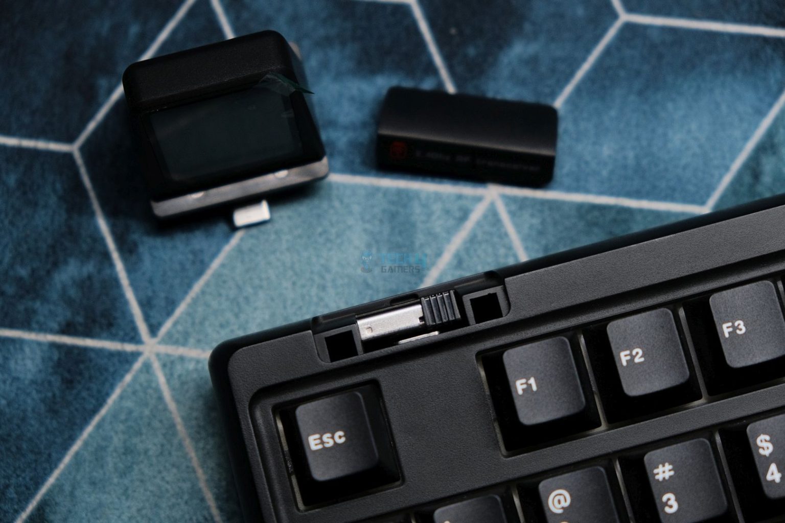 Epomaker RT80 Review: The Gimmicks Never End - Tech4Gamers