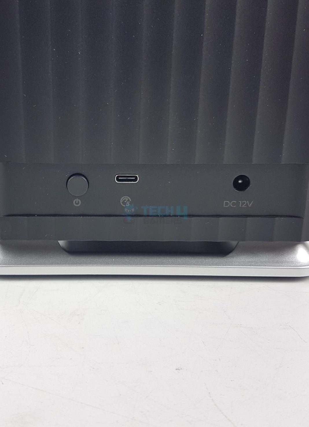 ORICO 2-Bay DAS Storage Box Review: Big Capacity, No Hassle - Tech4Gamers