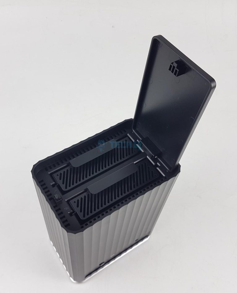 ORICO 2-Bay DAS Storage Box Review: Big Capacity, No Hassle - Tech4Gamers