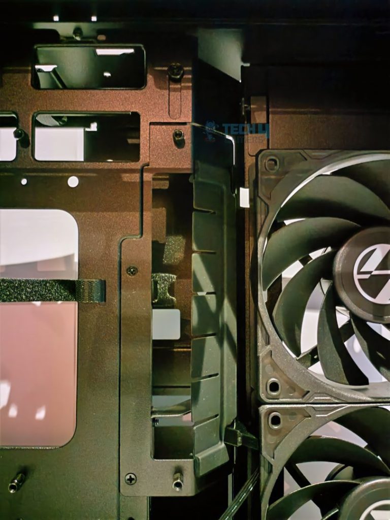 Lian Li O11 Dynamic Mini V2 Flow Review - Full Marks! - Tech4Gamers